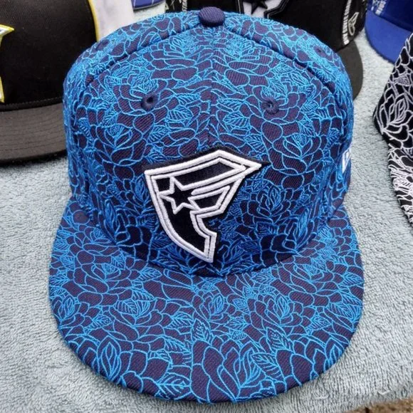 famous stars and straps coloring pages